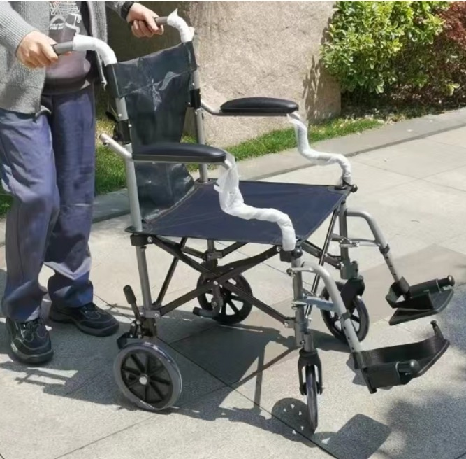 What Are The Three Types Of Wheelchairs? - GRACE MEDY Hospital Furniture